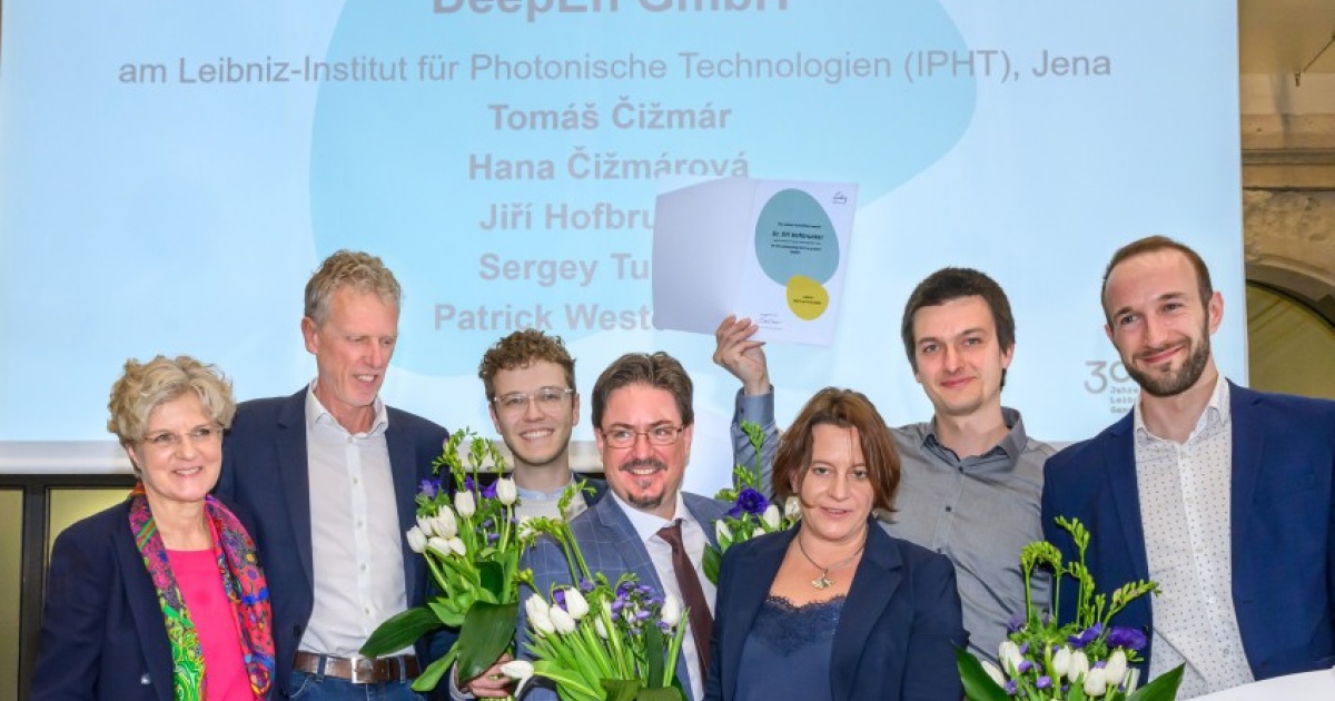 Scharfer Blick ins Gehirn • pro-physik.de - Das Physikportal